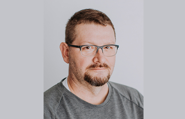 Mike Kelly | KMIT 105.9 FM