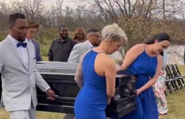 Groom Arrives at His Wedding in a Coffin Carried by the Bridesmaids ...